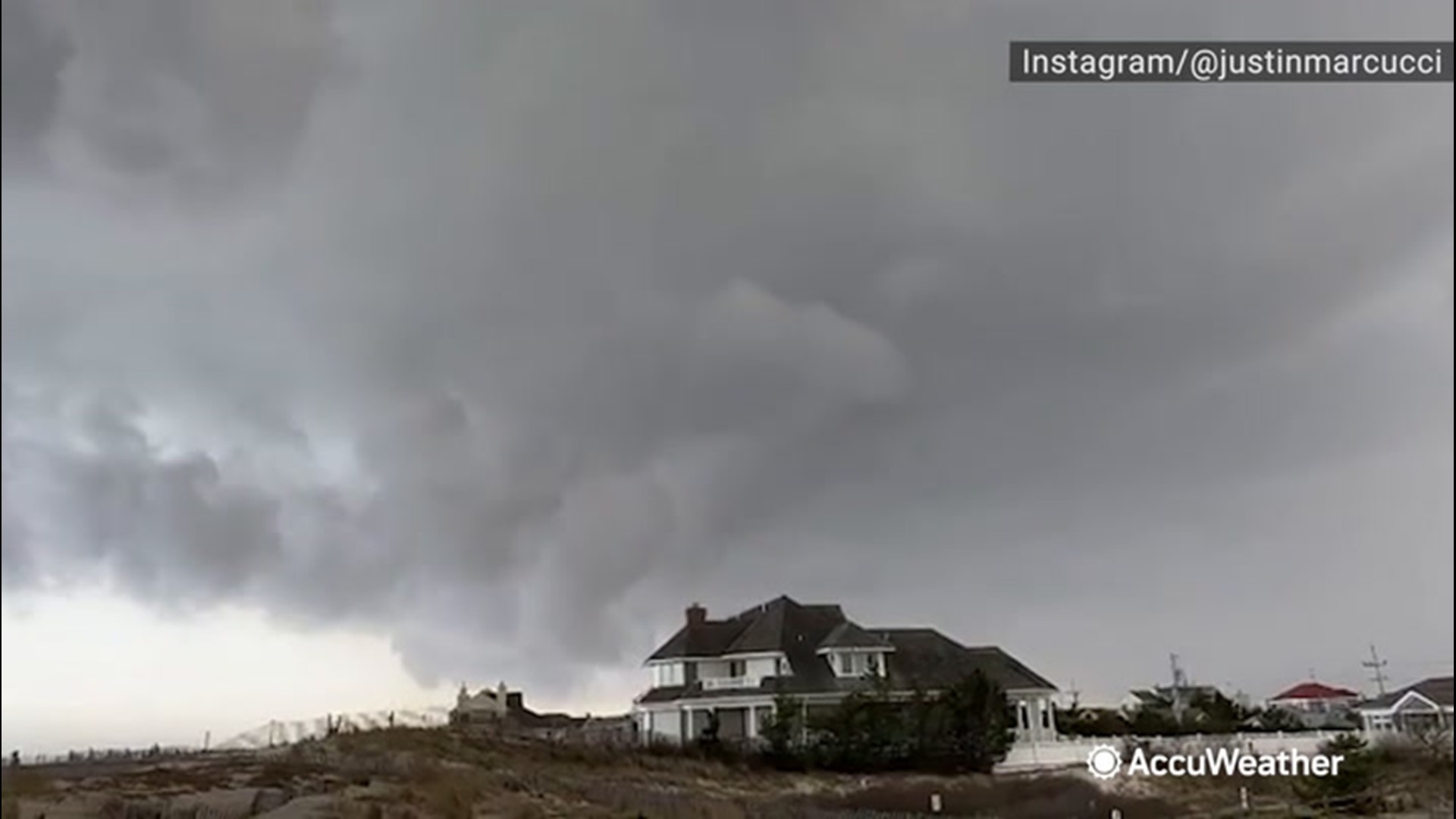 Wow! Clouds from storm put on epic show along coast | 9news.com