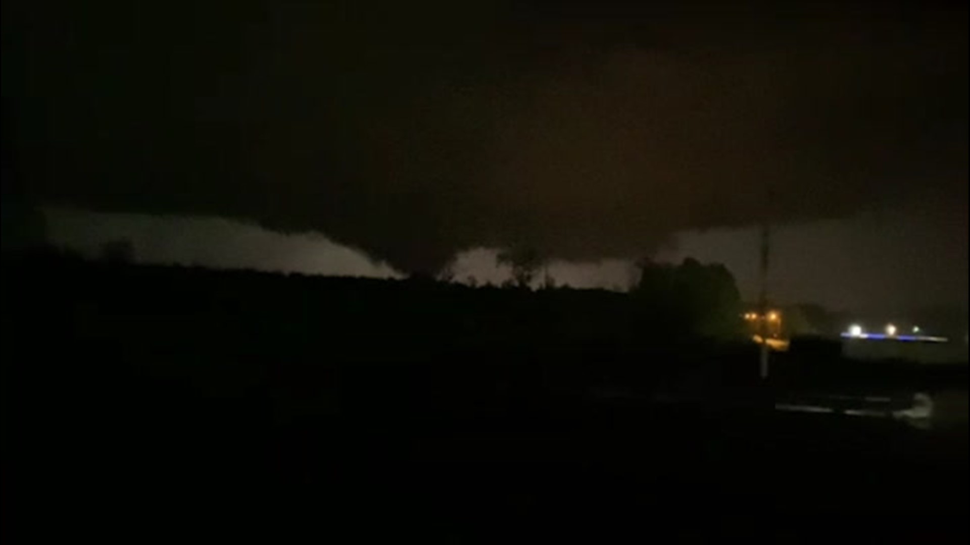 Tornado touches down in Mississippi amid severe weather outbreak ...