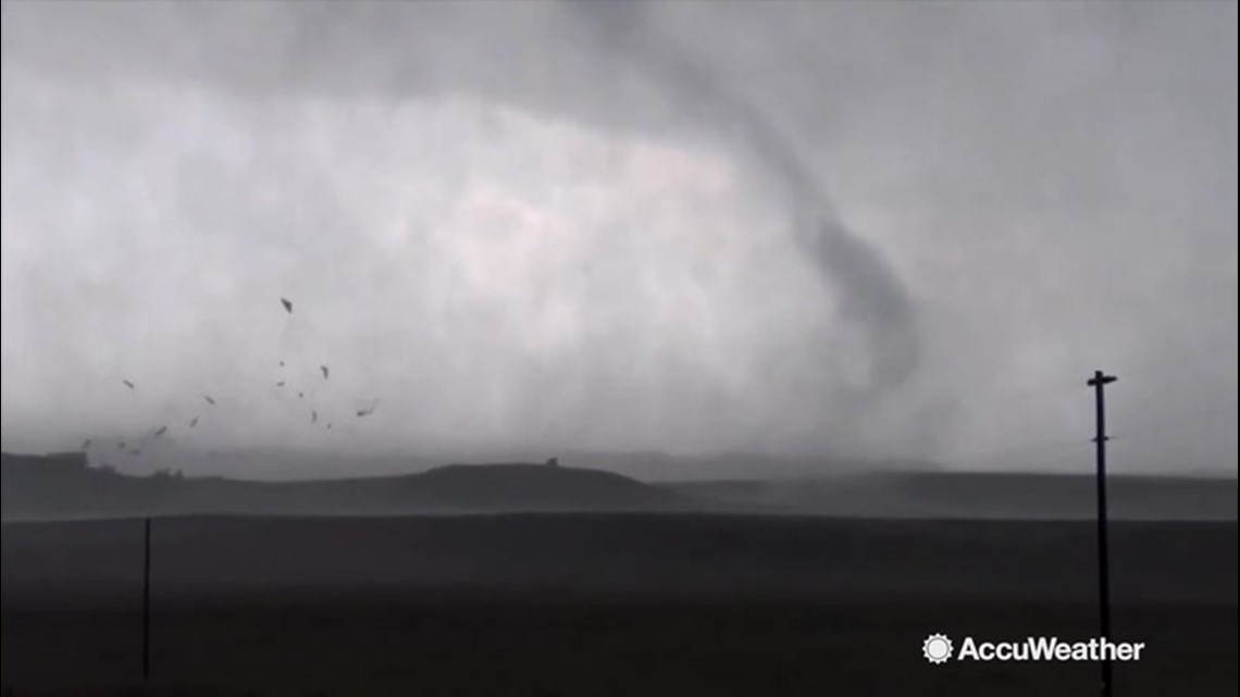 Massive wedge tornado tears structure apart | 9news.com