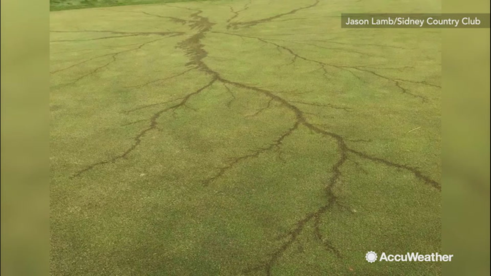 Lightning strike sears golf course with branched burn scars | 9news.com