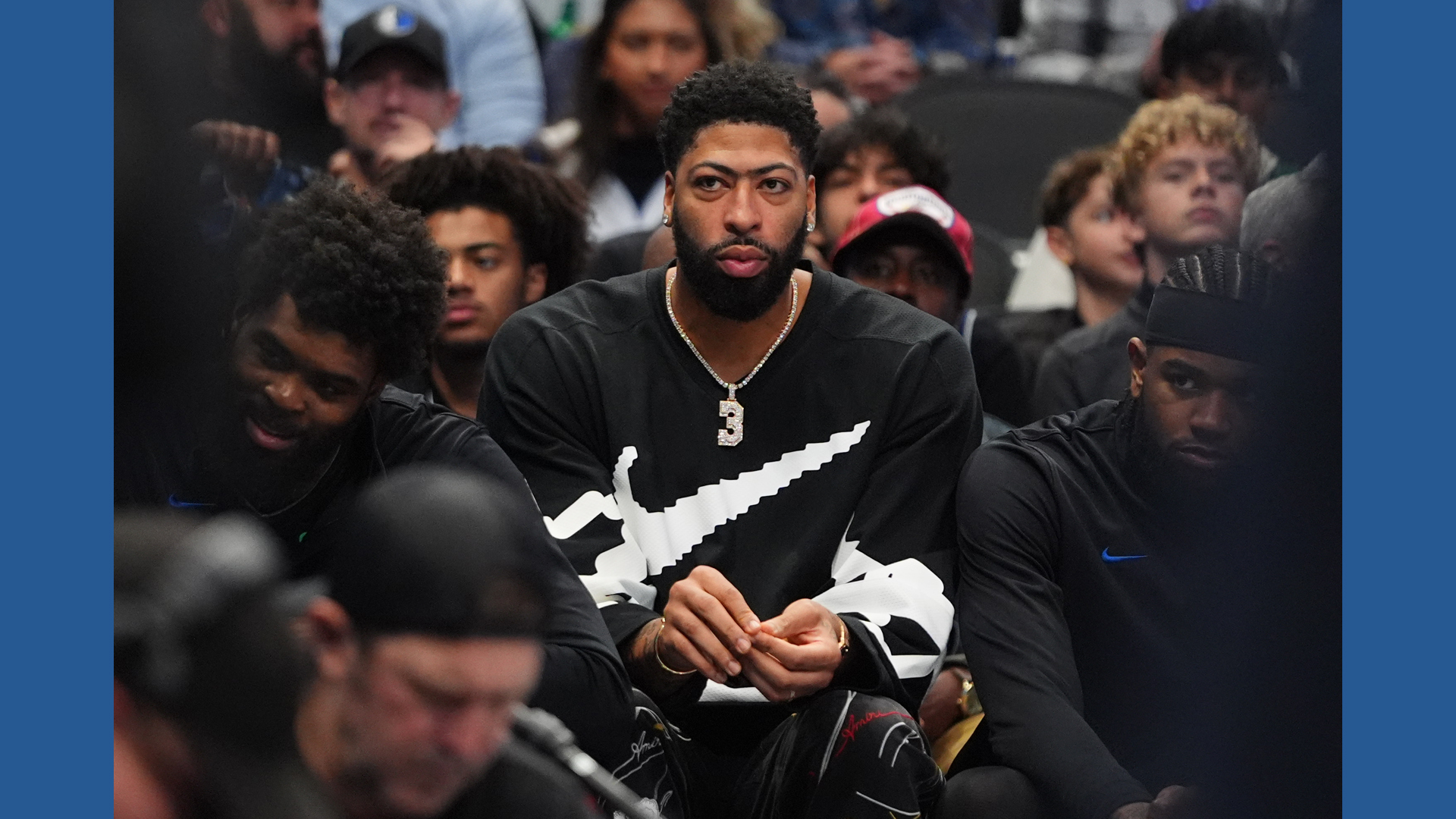 Mavs' Anthony Davis gets cheers and another loss in his return to LA ...