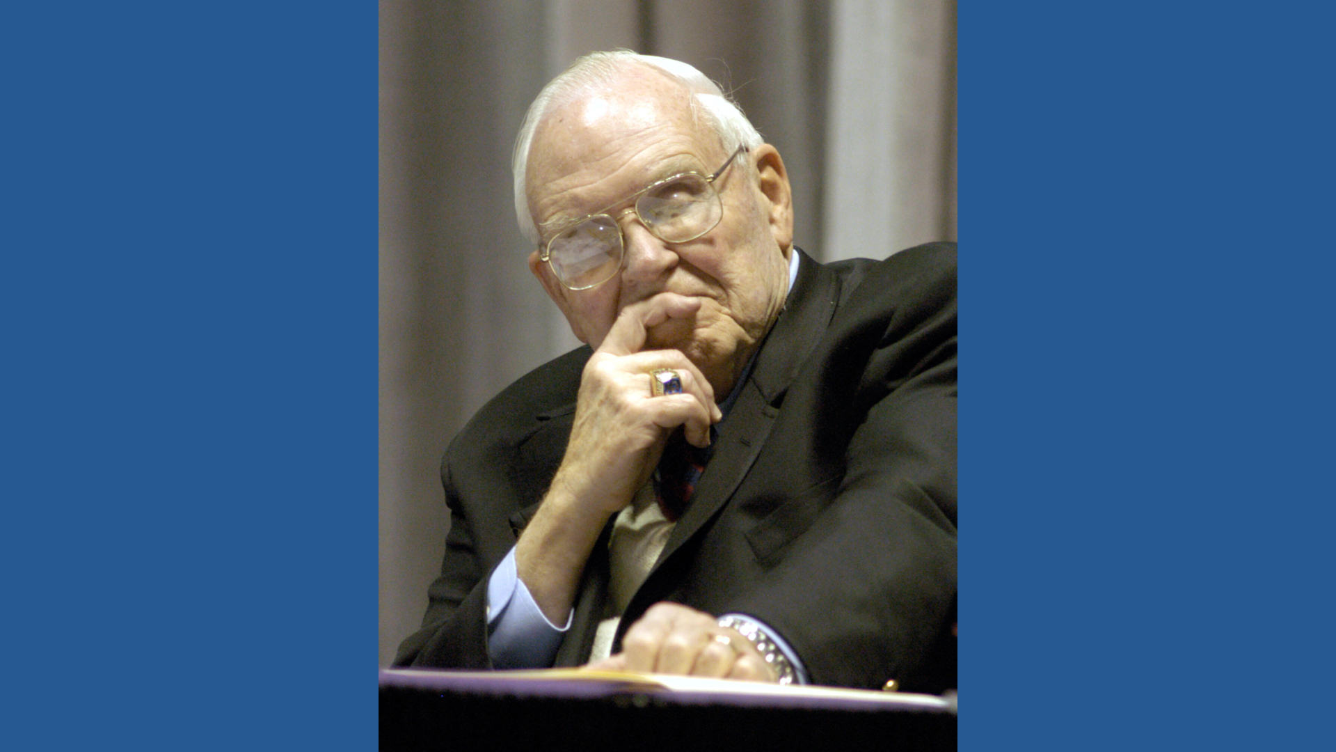 Ex-SEC commissioner Roy Kramer, whose vision paved the way for college ...