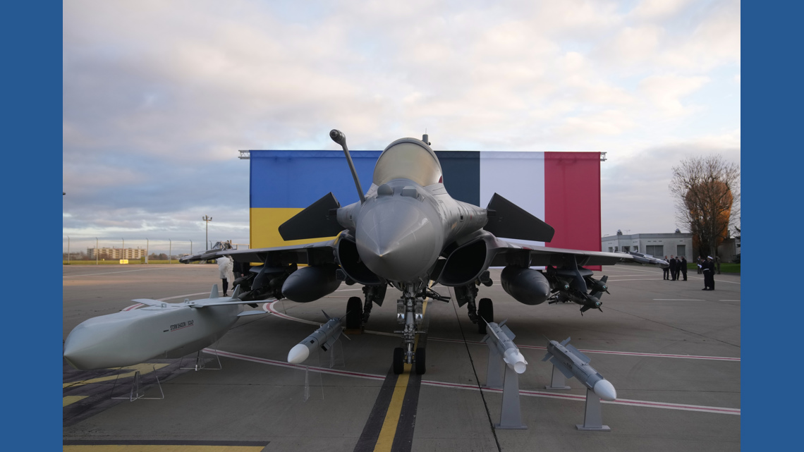 Ukraine signs a letter of intent to buy up to 100 Rafale warplanes from ...