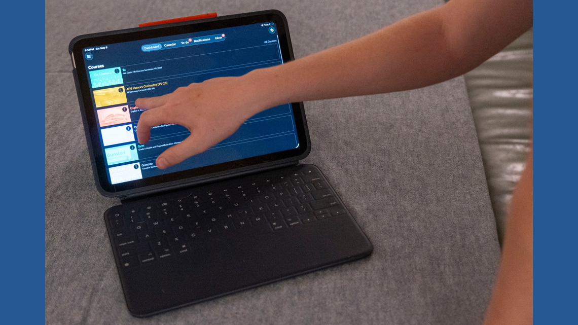 America’s schools face a backlash on digital devices as screens ...