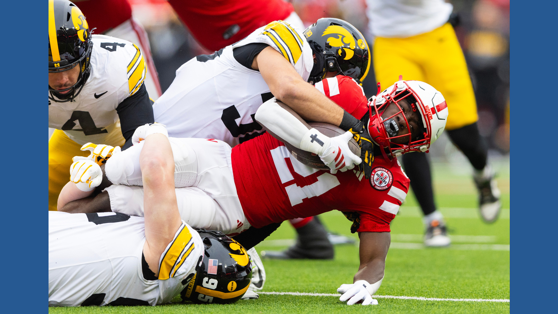 Iowa DT Aaron Graves with wife as son is born Thanksgiving, then he ...