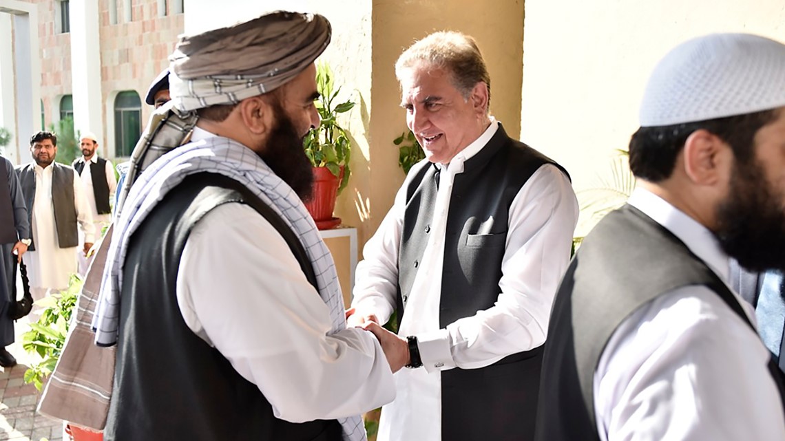 US peace envoy and Taliban hold first meeting since 'dead' deal | 9news.com