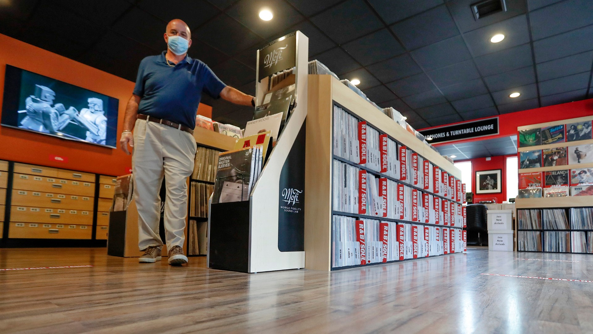 CDC releases new reopening guides for camps, restaurants, schools ...