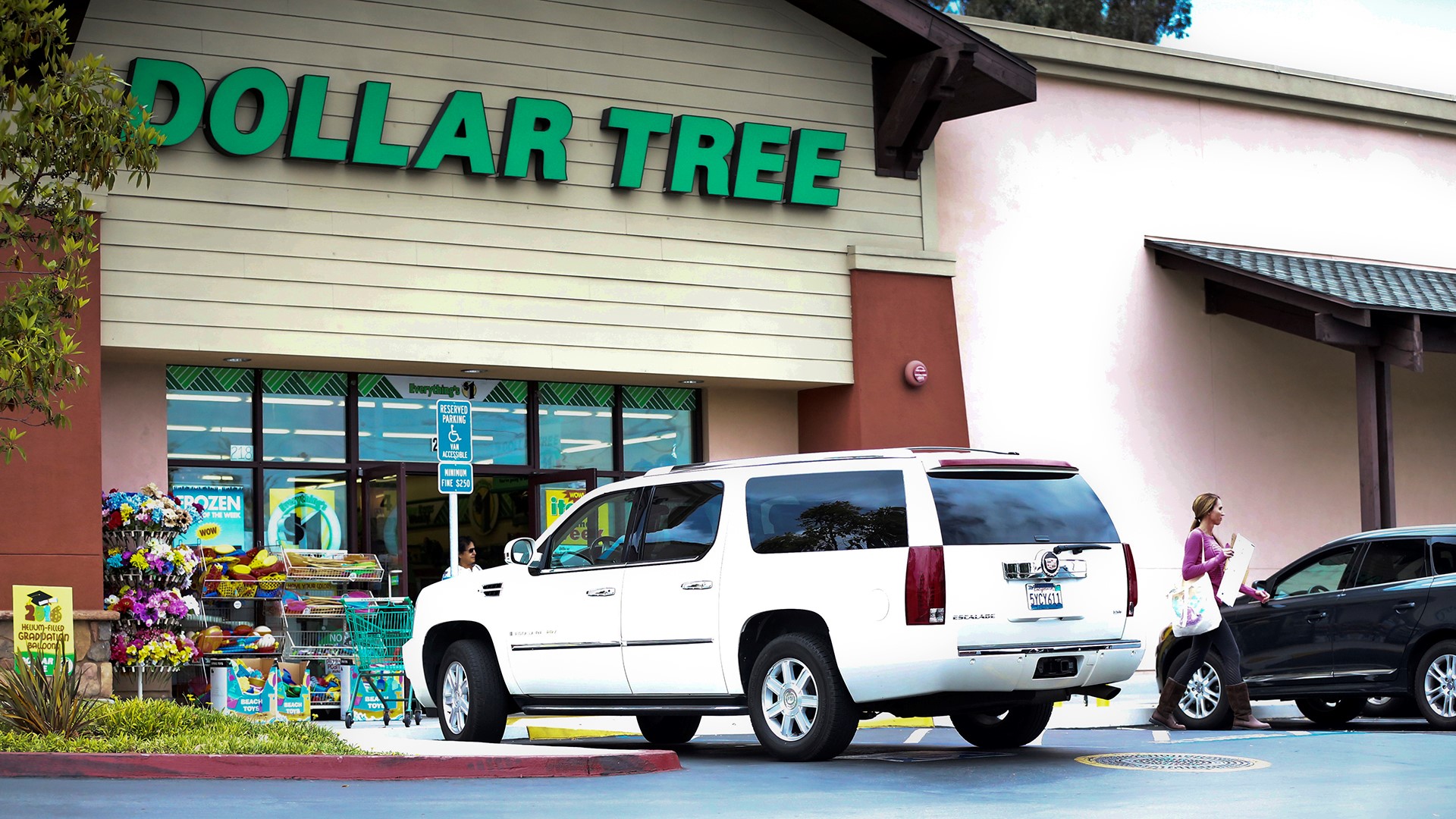 Dollar Tree and Family Dollar now requiring masks for everyone | 9news.com