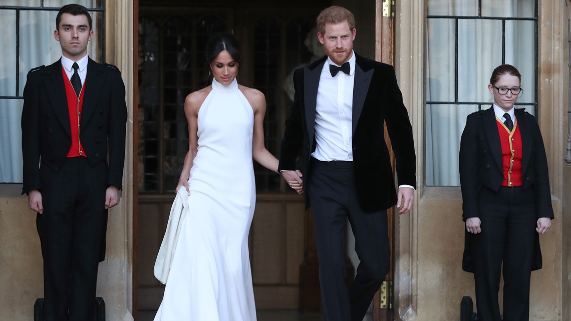 PHOTOS: Prince Harry and Meghan Markle leave for wedding reception in ...