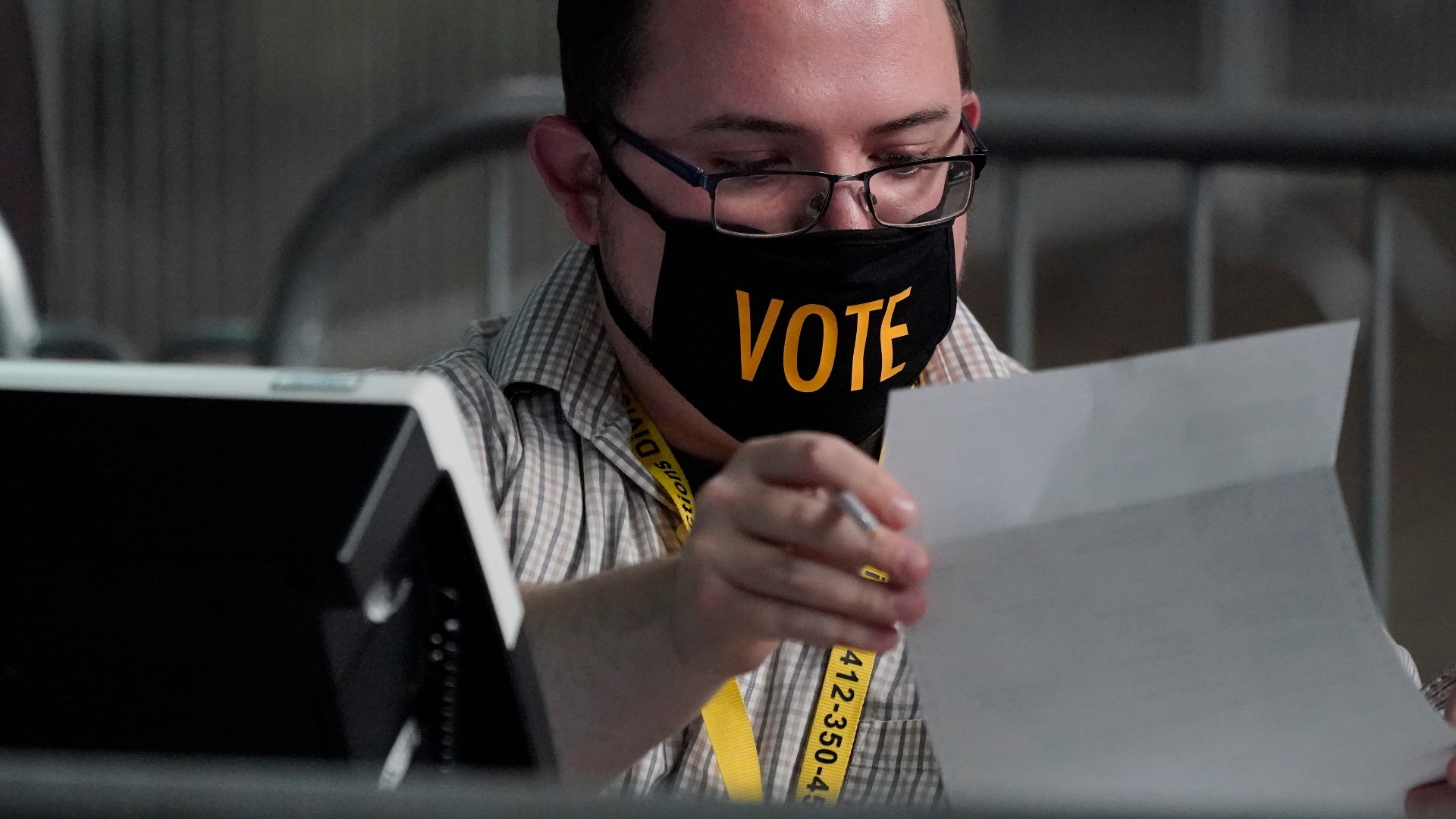 VERIFY: No, ballots in trash in viral video weren't fraud | 9news.com