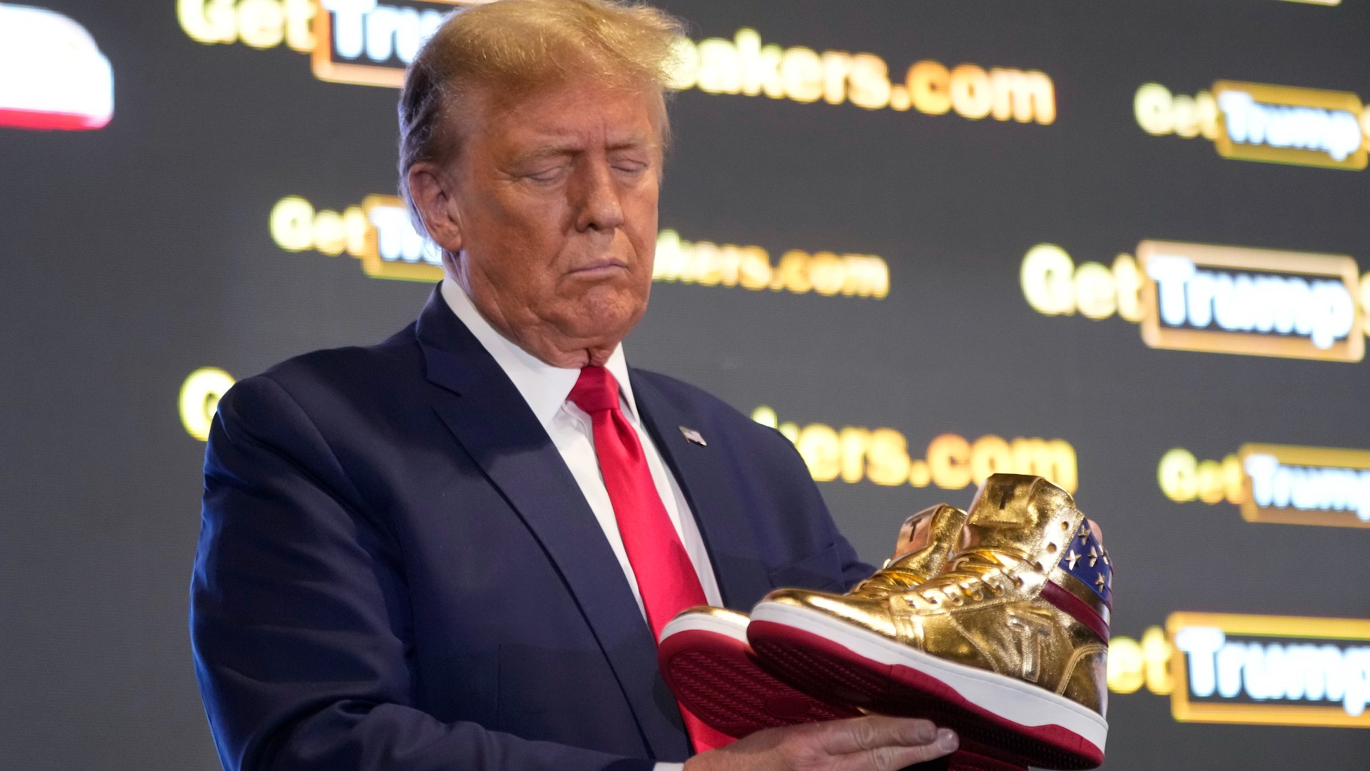 Trump unveils $399 sneaker line at 'Sneaker Con' in Philadelphia ...