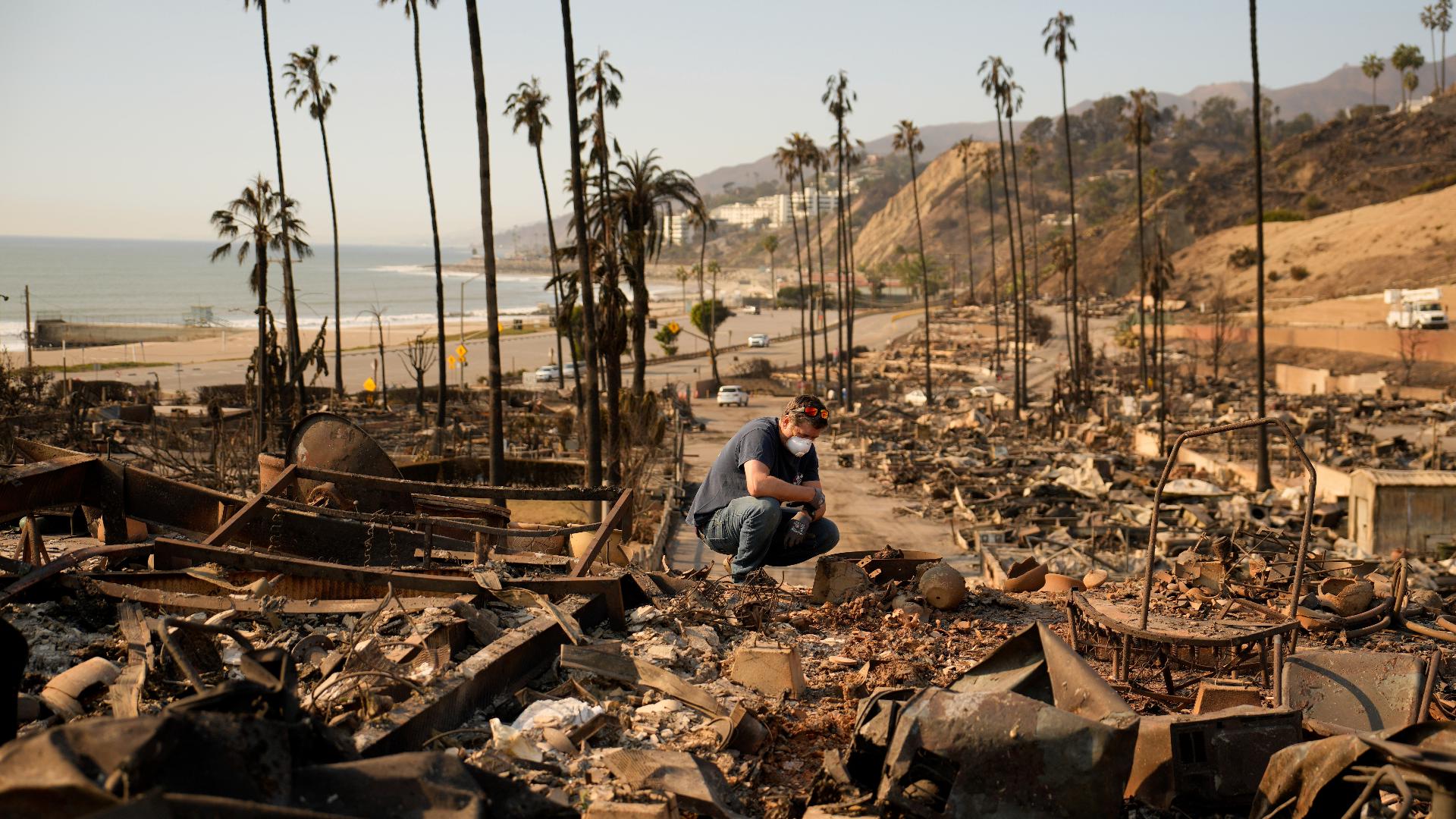 Gov. Polis says former Colorado clerk should get the same treatment as ...