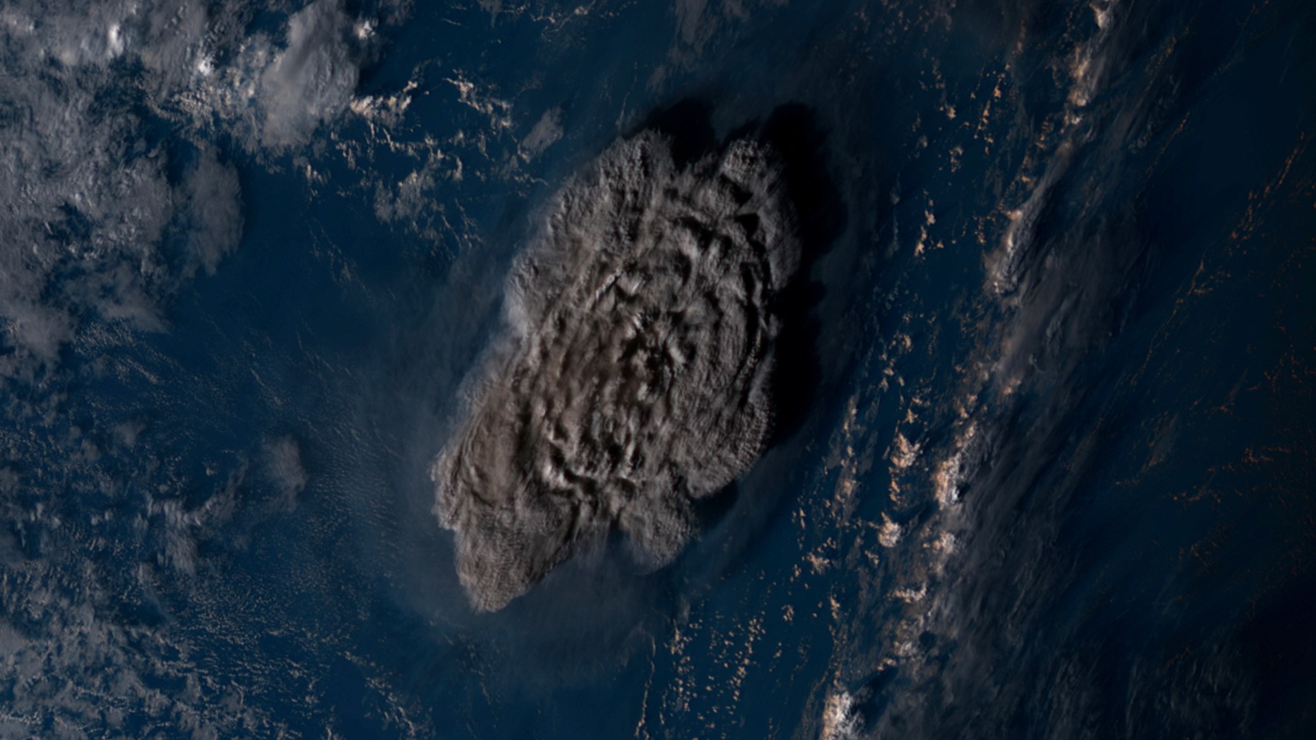 Tonga volcanic eruption: Military flights assess damage | 9news.com