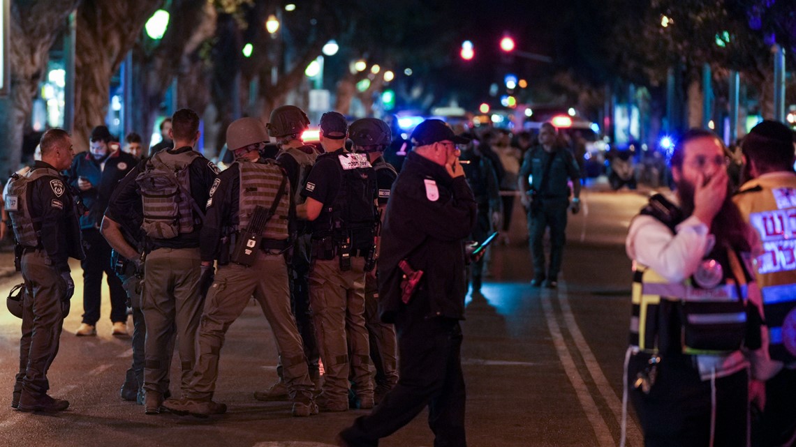 Tel Aviv shooting leaves 3 injured, Israeli police say | 9news.com
