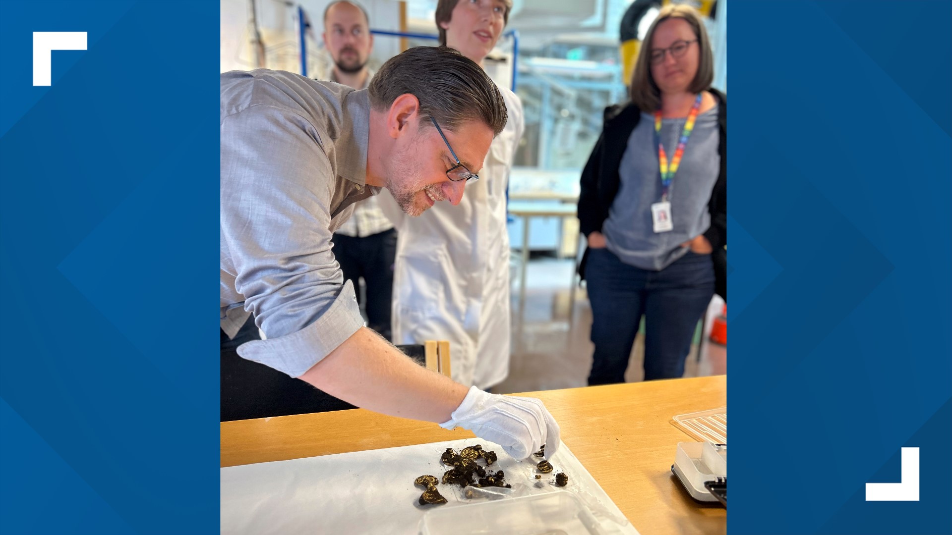 Man discovers 'gold find of the century' thanks to metal detector ...