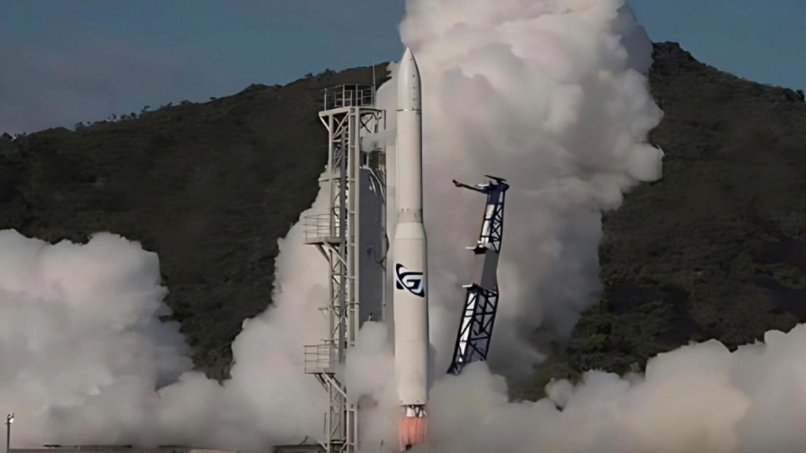 Australian rocket Eris crashes 14 seconds after liftoff | 9news.com