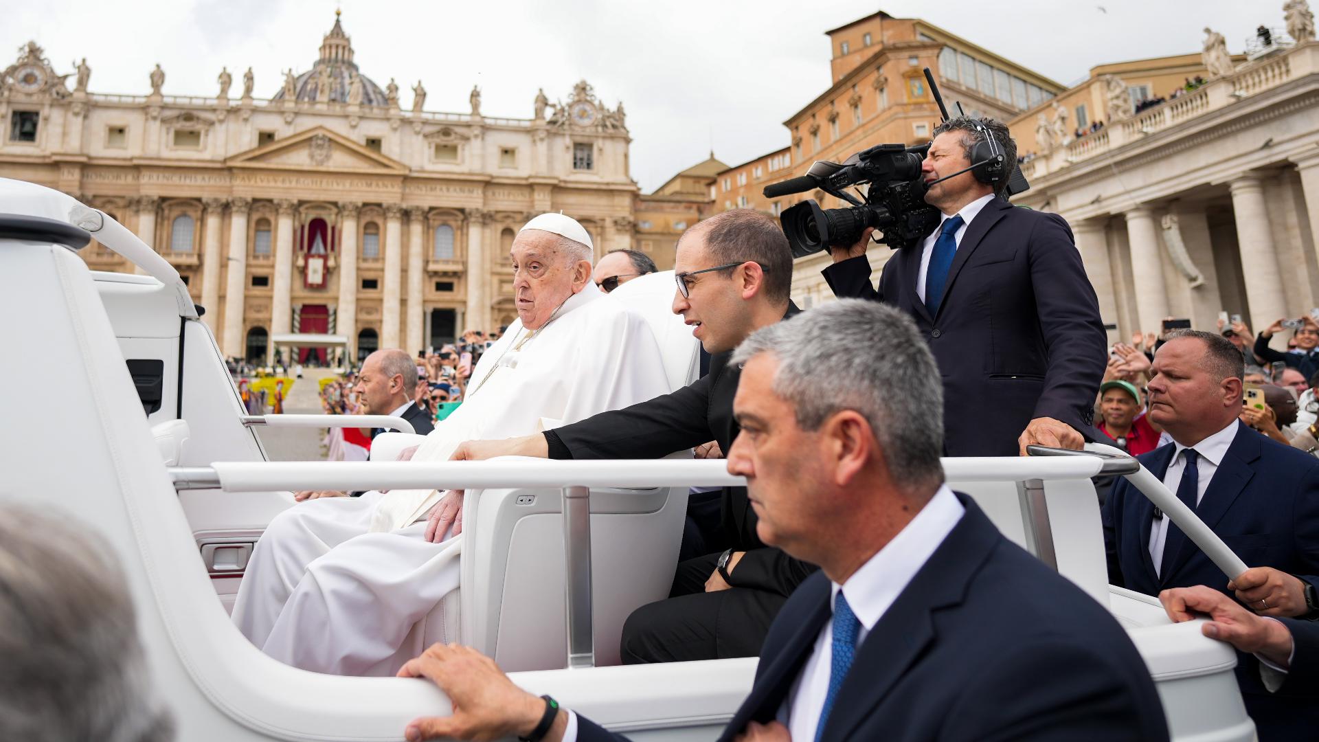 What happens next now that the Pope has died? | 9news.com