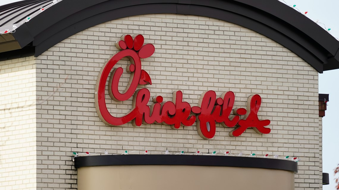 Chick-fil-A testing elevated drive-thru, mobile-only concepts | 9news.com