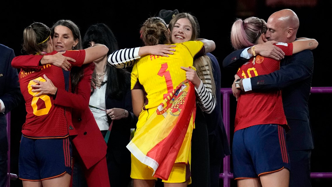 Spanish soccer leader criticized for kissing player on mouth | 9news.com