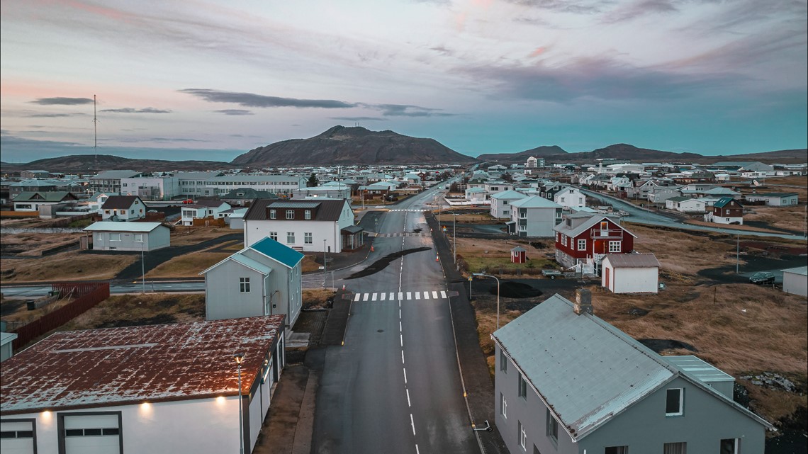 Ice cave collapse kills at least 1 in Iceland | 9news.com