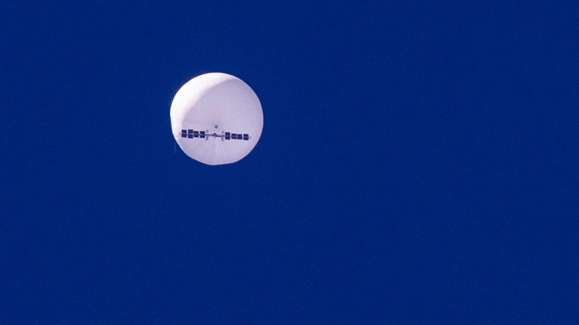 Small, nonthreatening balloon intercepted over Utah | 9news.com