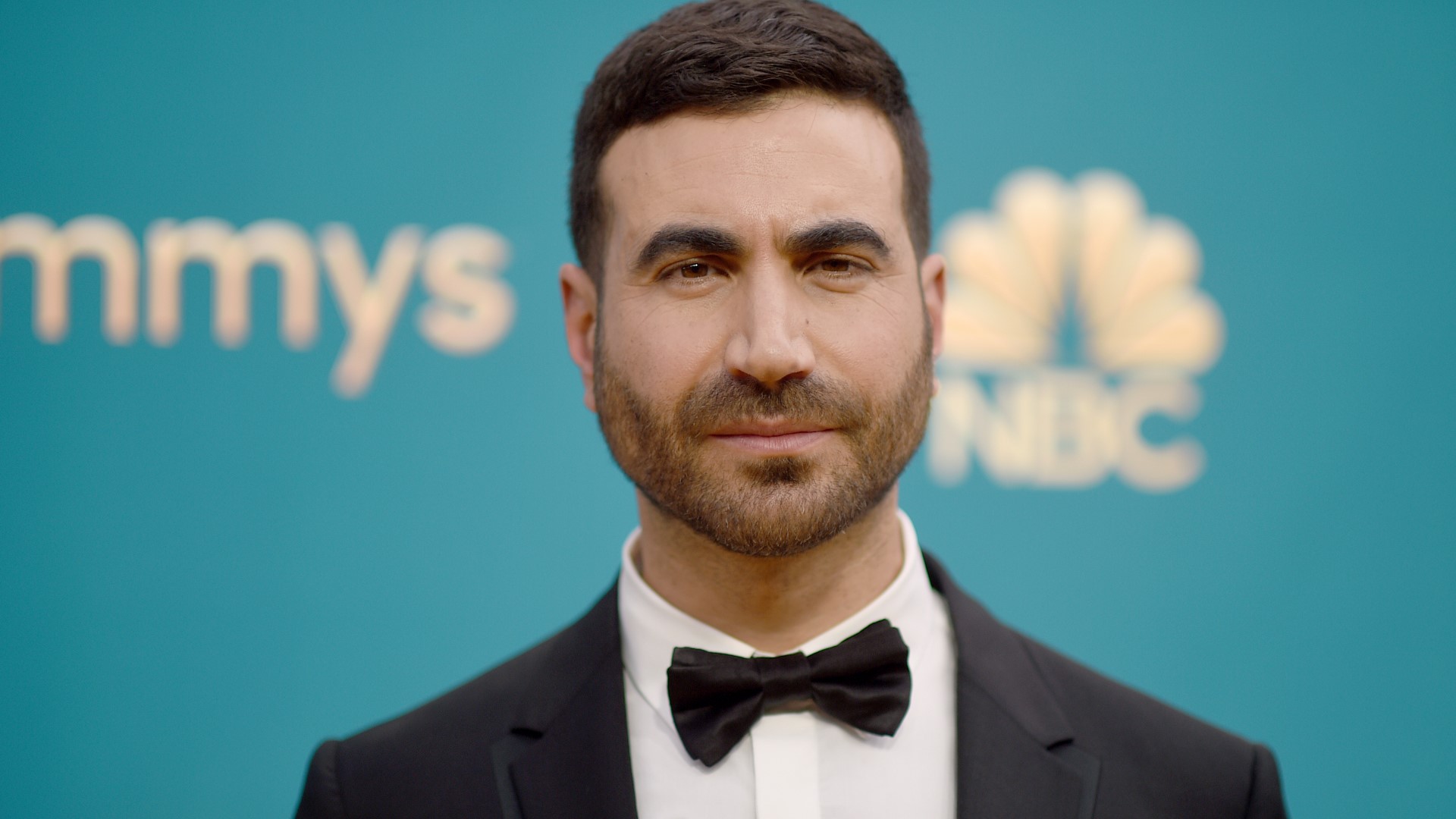 'Ted Lasso' star Brett Goldstein books stand-up comedy tour | 9news.com