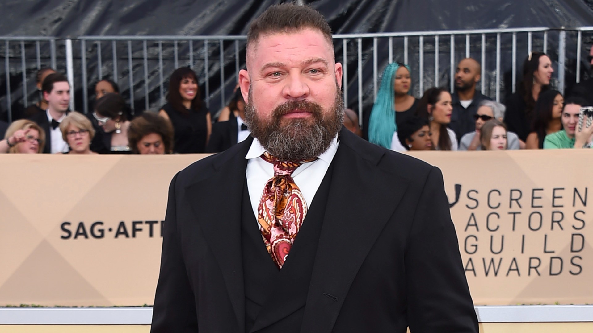 Brad William Henke, Orange is the New Black & Dexter actor, dies ...