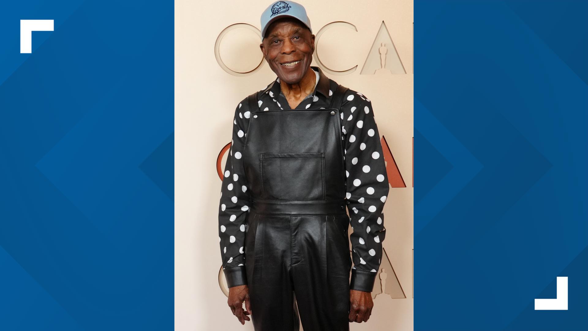 Oscars red carpet sees pops of color: See some of the top fashion ...