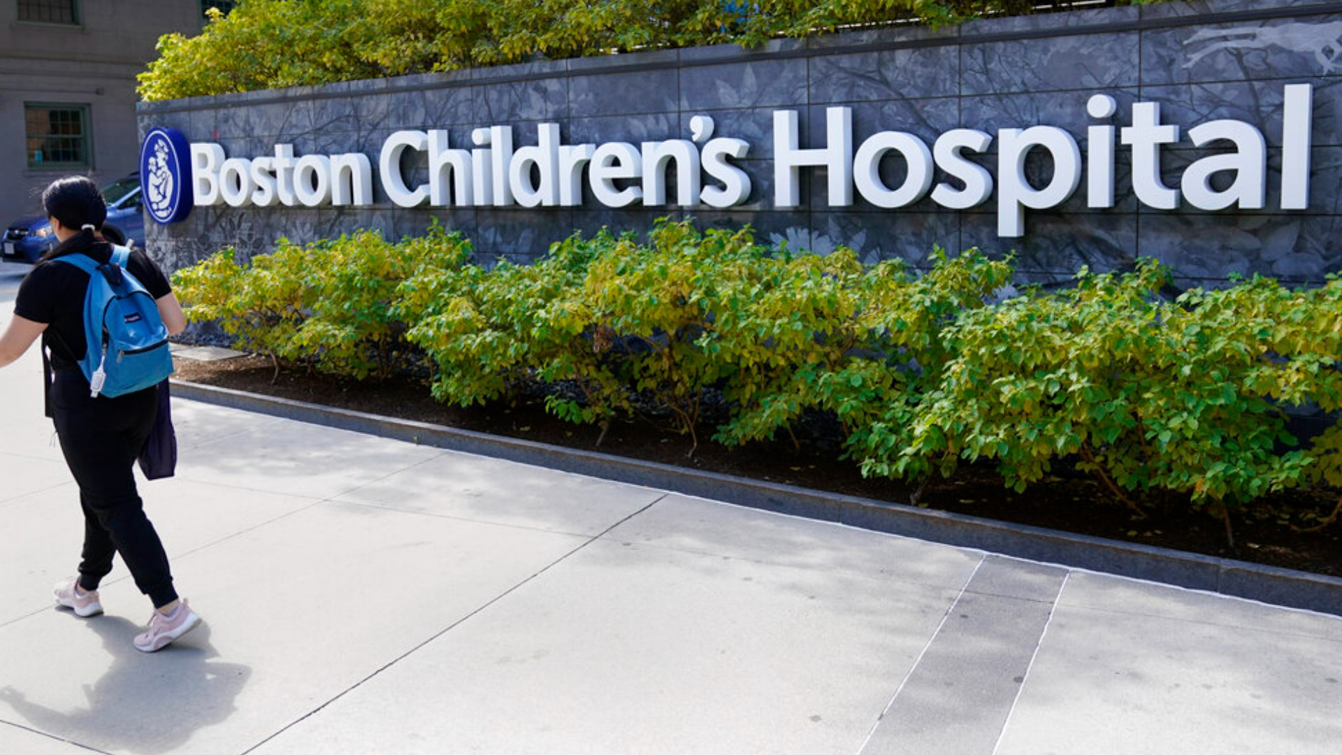 Woman charged with bomb threat against children's hospital | 9news.com