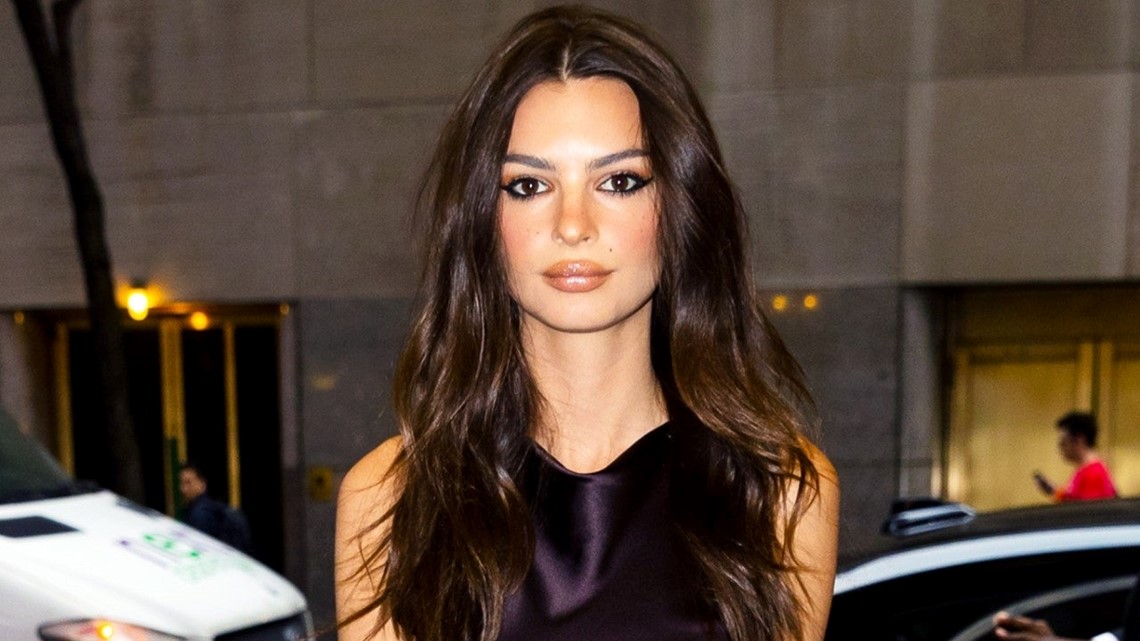 Emily Ratajkowski Details 'Really Scary' Weight Loss, Says She Was Down ...