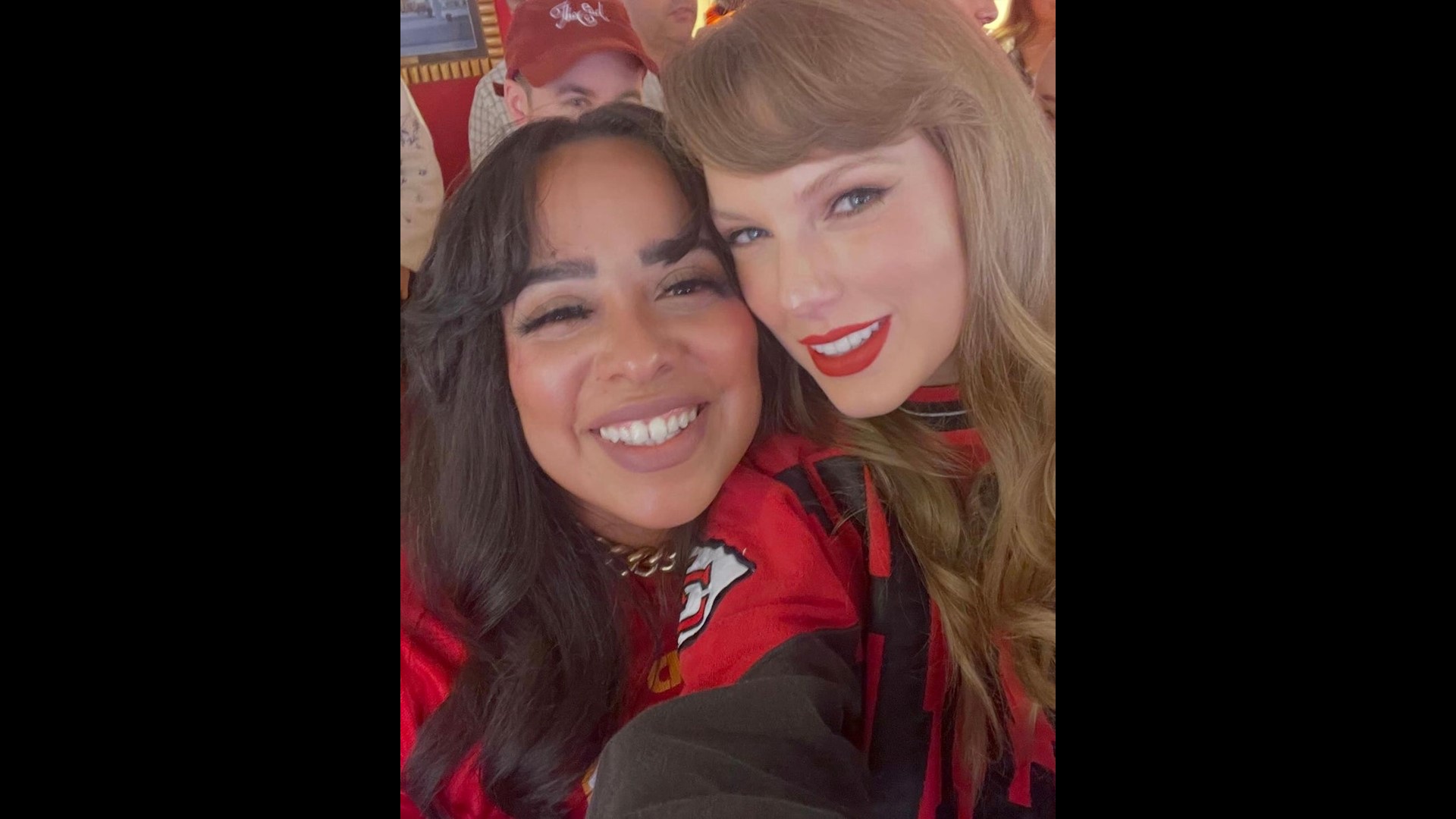 Taylor Swift Kisses Travis Kelce on the Cheek in Rare PDA Pic | 9news.com