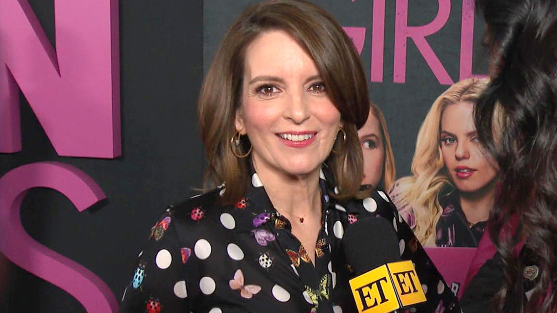 Tina Fey Dishes on This 'Mean Girls' Alum's Surprise Cameo in the New ...