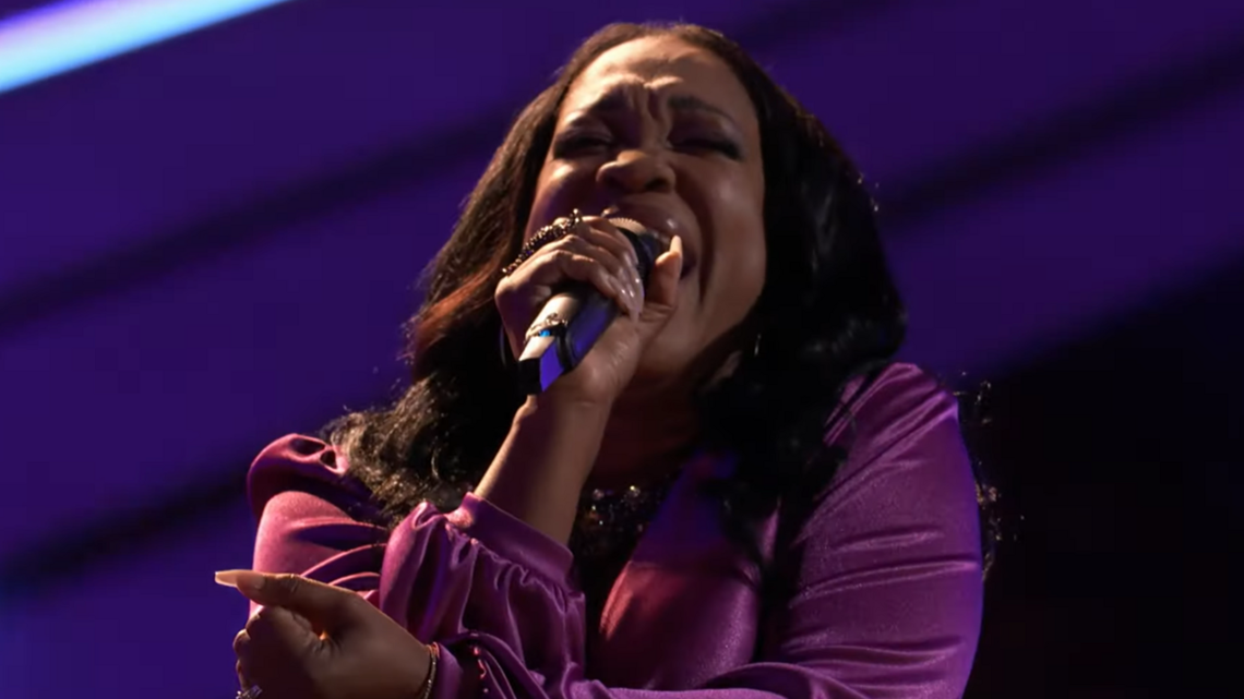 'The Voice': Former Backup Singer Val T. Webb Earns an Emotional 4 ...