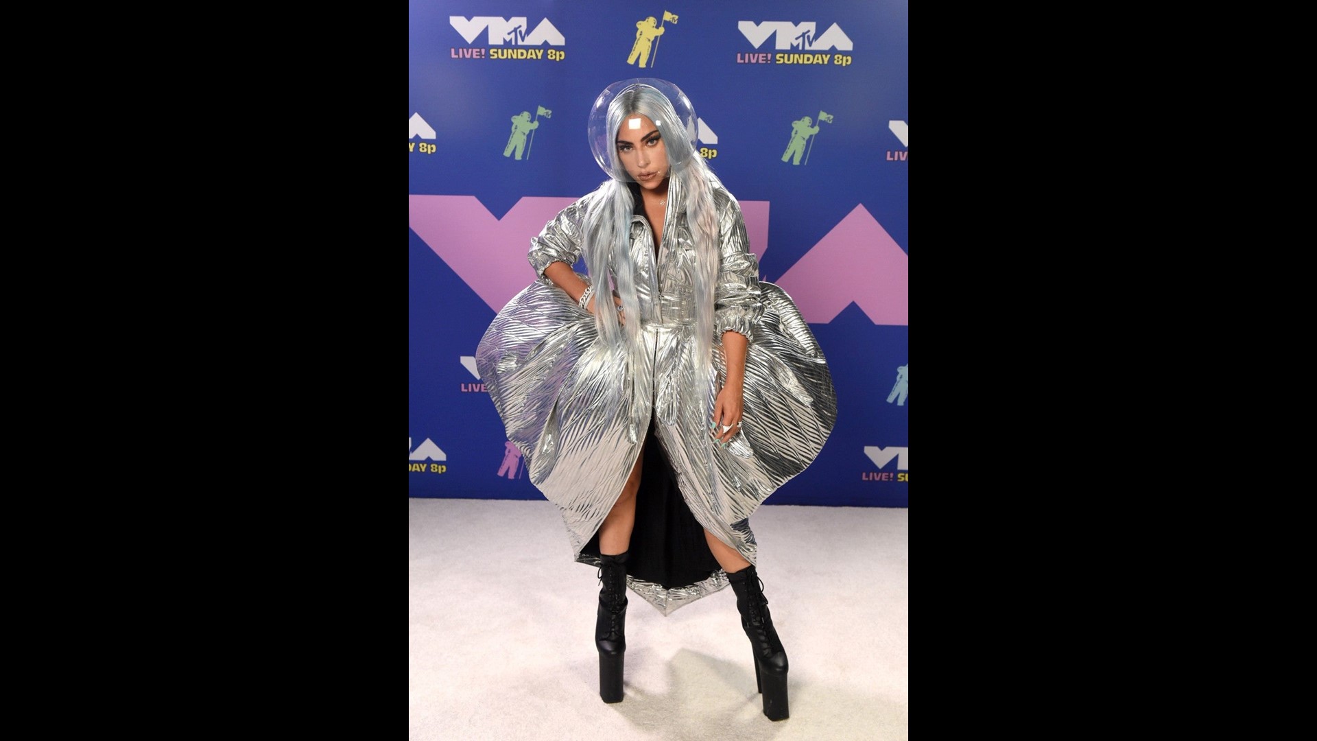 2020 MTV VMAs: See All of Lady Gaga's Showstopping Outfits and Mask ...