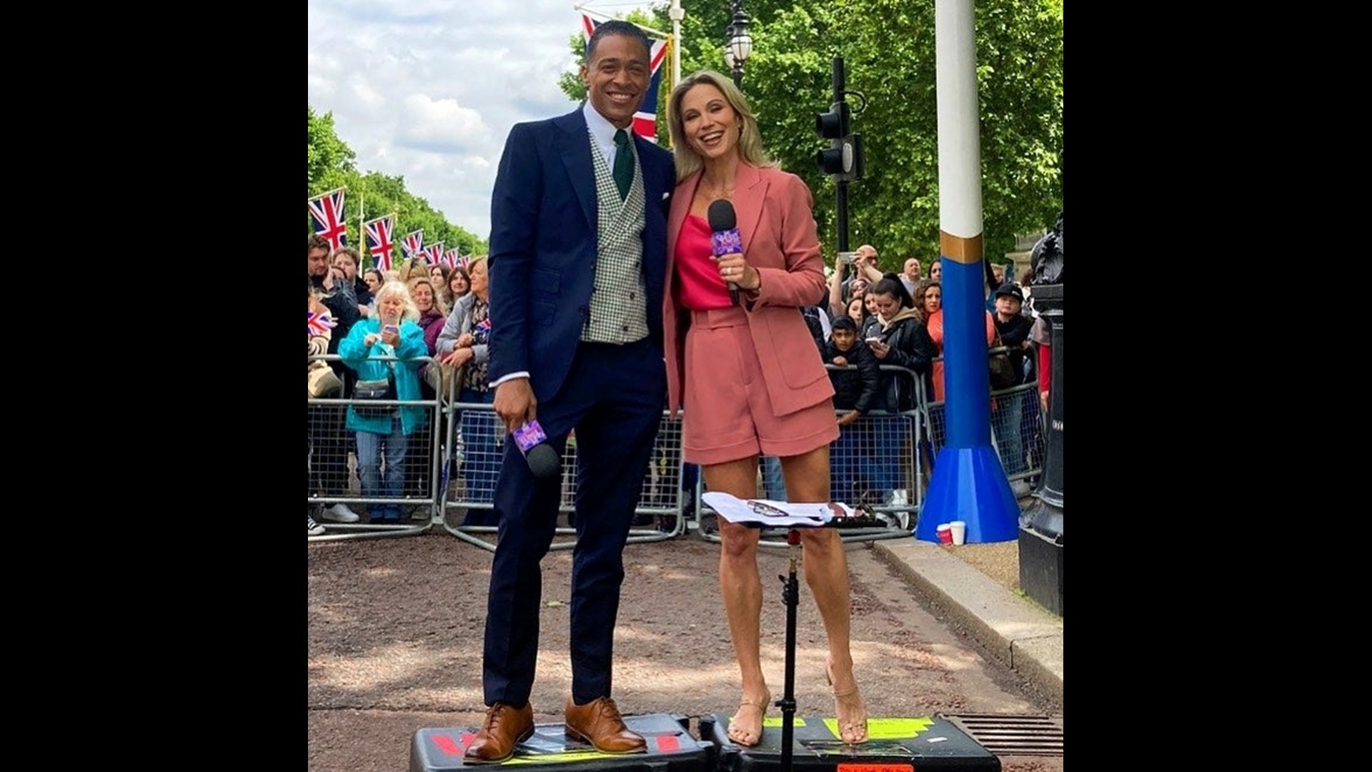 Amy Robach and T.J. Holmes: A Timeline of Their Workplace Romance and ...