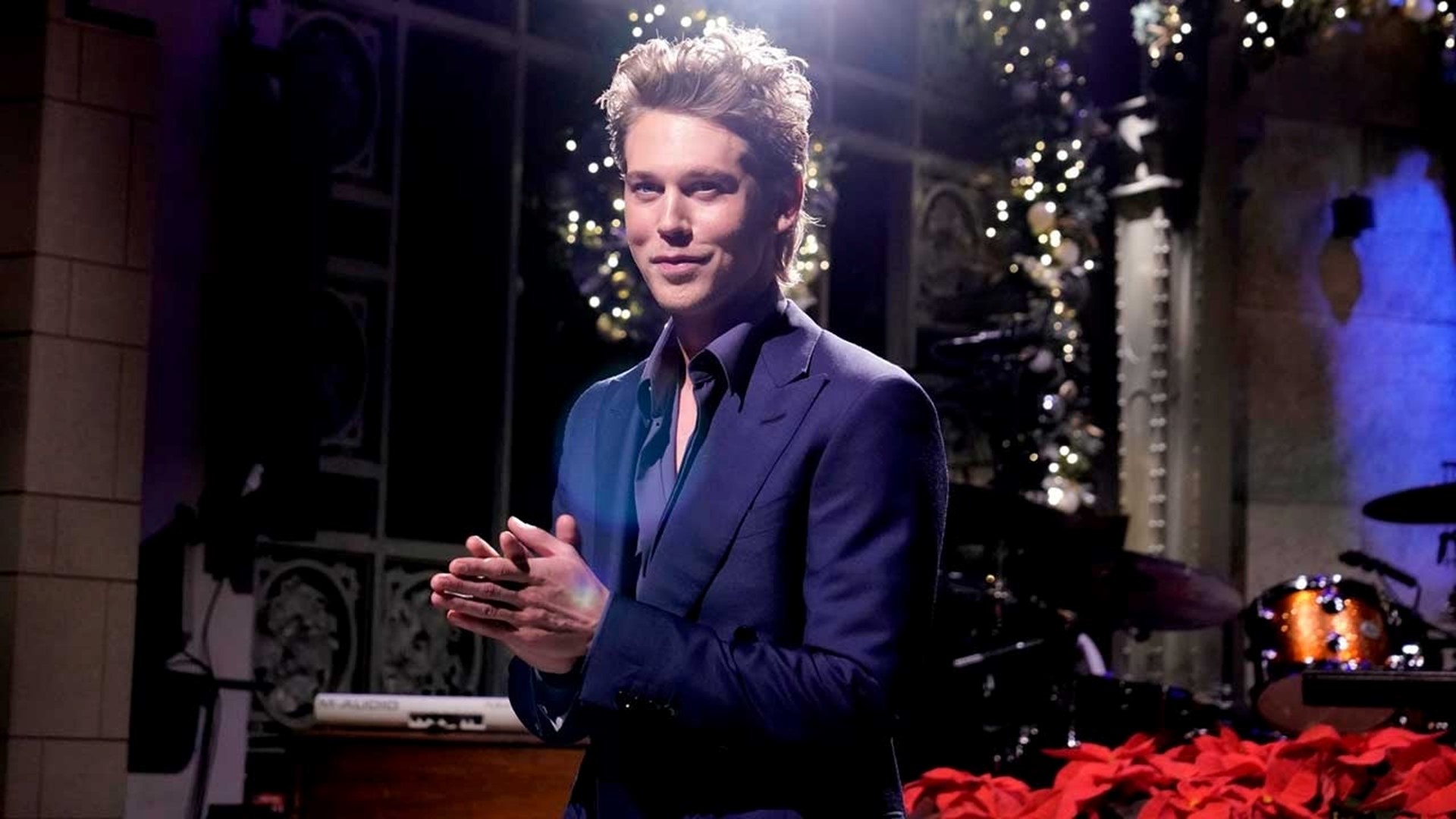 'SNL': Austin Butler Gets Emotional Remembering His Late Mother in ...