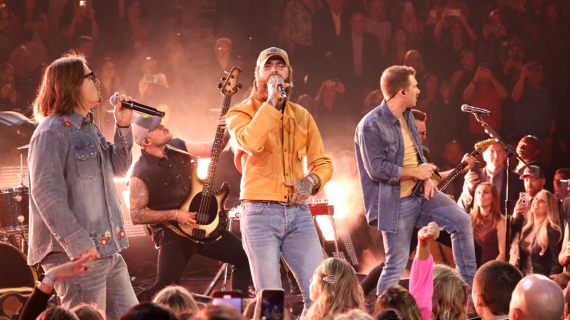 Post Malone Performs Joe Diffie Tribute With Morgan Wallen and Hardy at ...