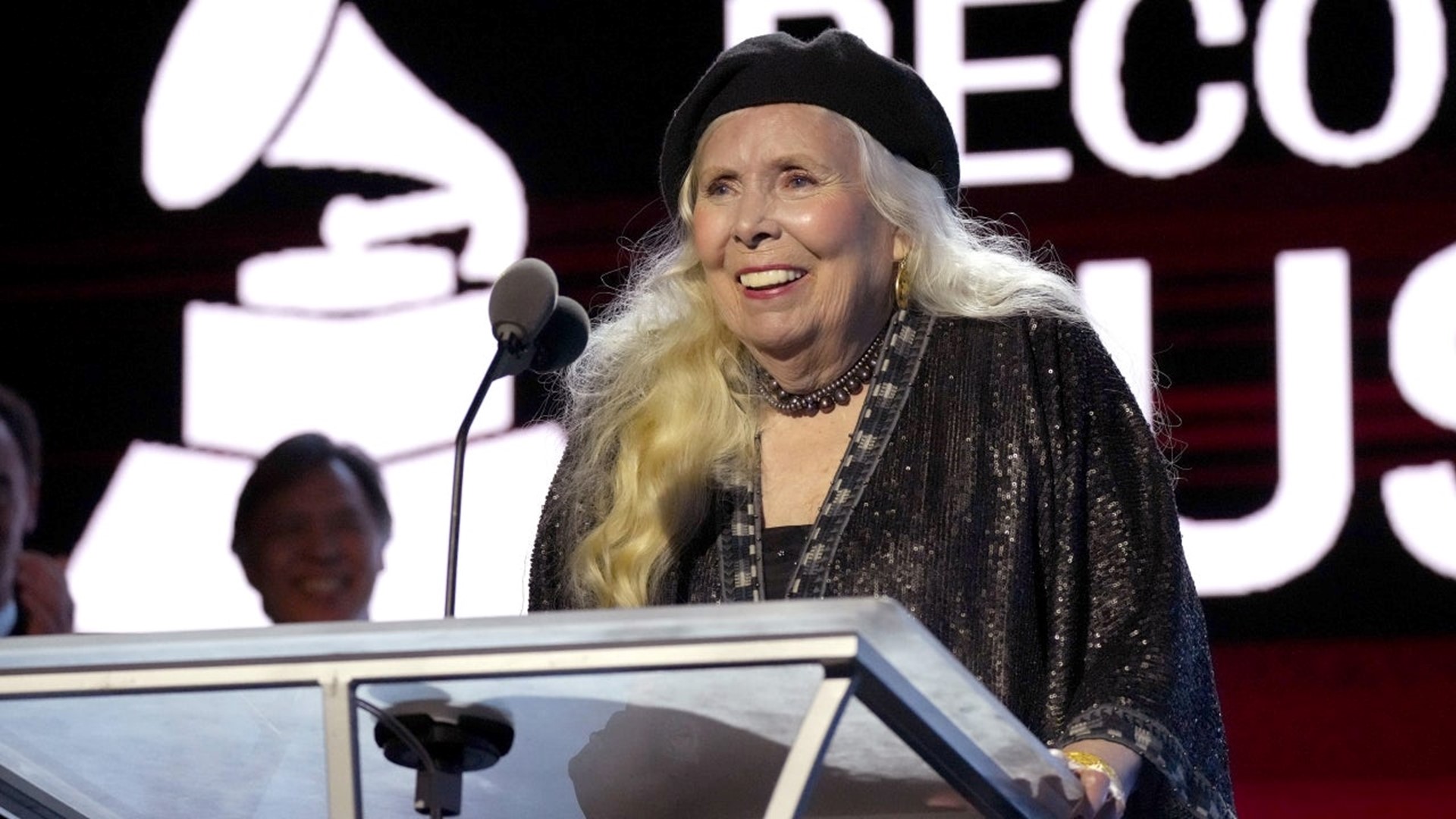 Joni Mitchell Makes Rare Public Appearance at 2022 GRAMMYs | 9news.com