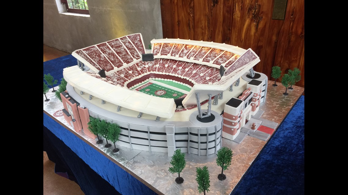 Aggieland baker creates Alabama stadium cake | 9news.com