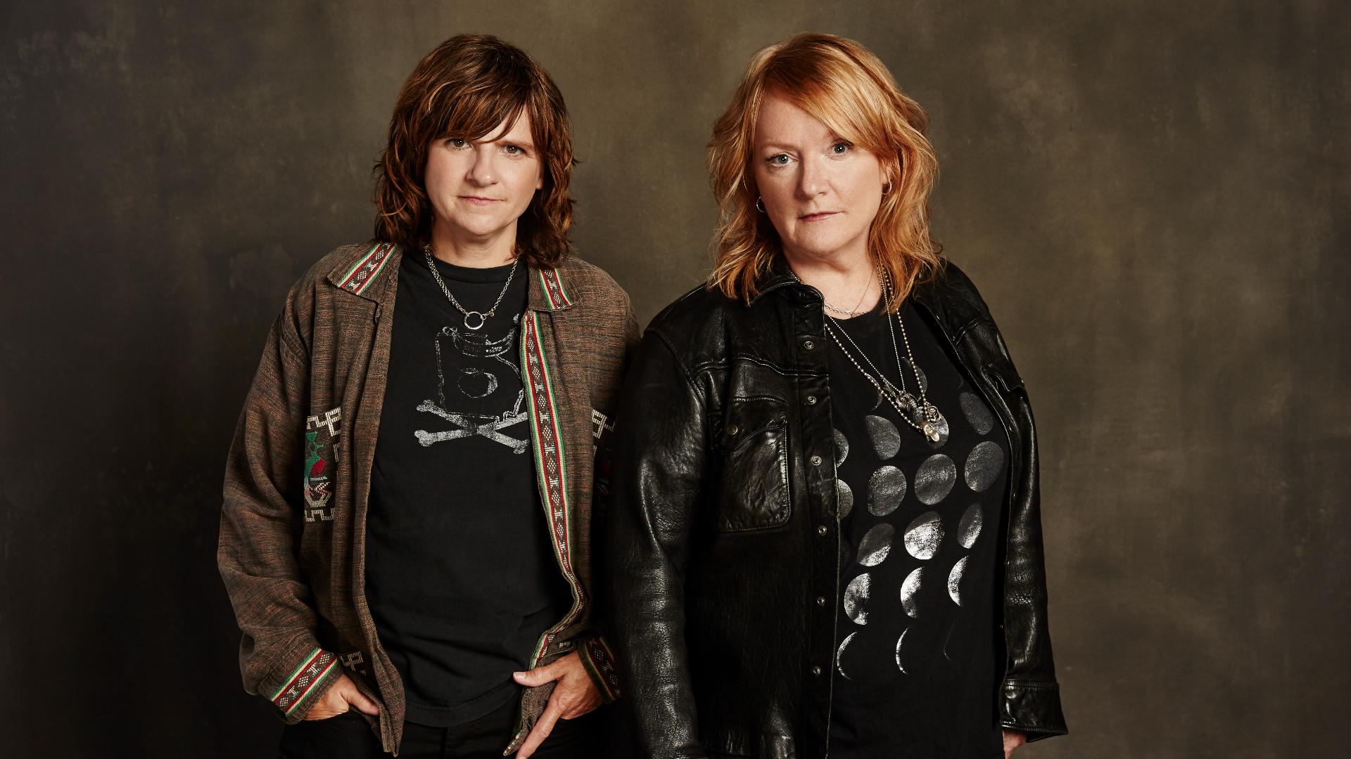 James Taylor, Gracie Abrams, Indigo Girls announce Red Rocks concerts ...