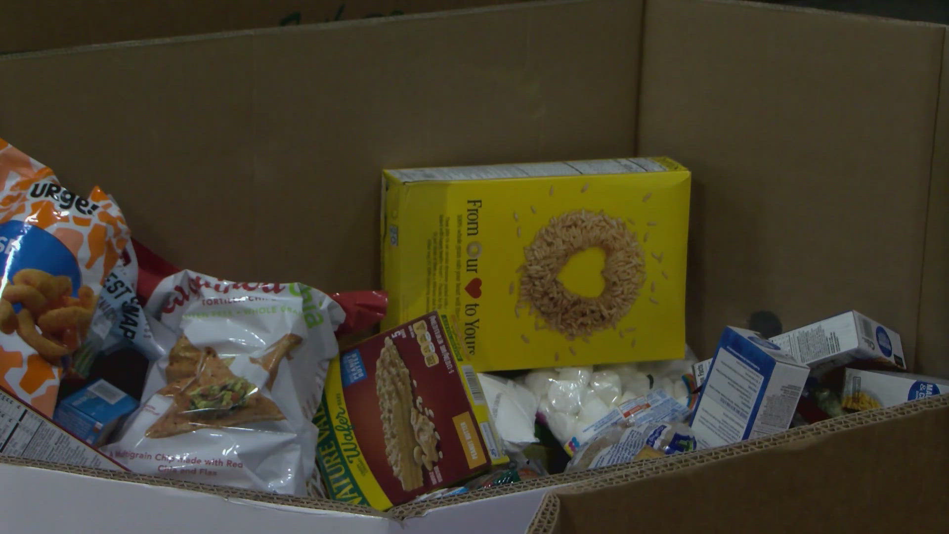 Postal Service's Stamp Out Hunger food drive returns Saturday | 9news.com