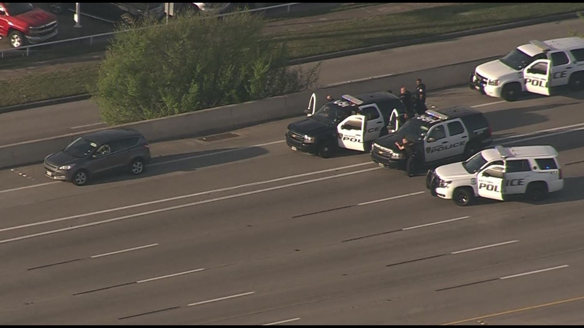 Assault suspect leads police on bizarre slow-speed chase | 9news.com