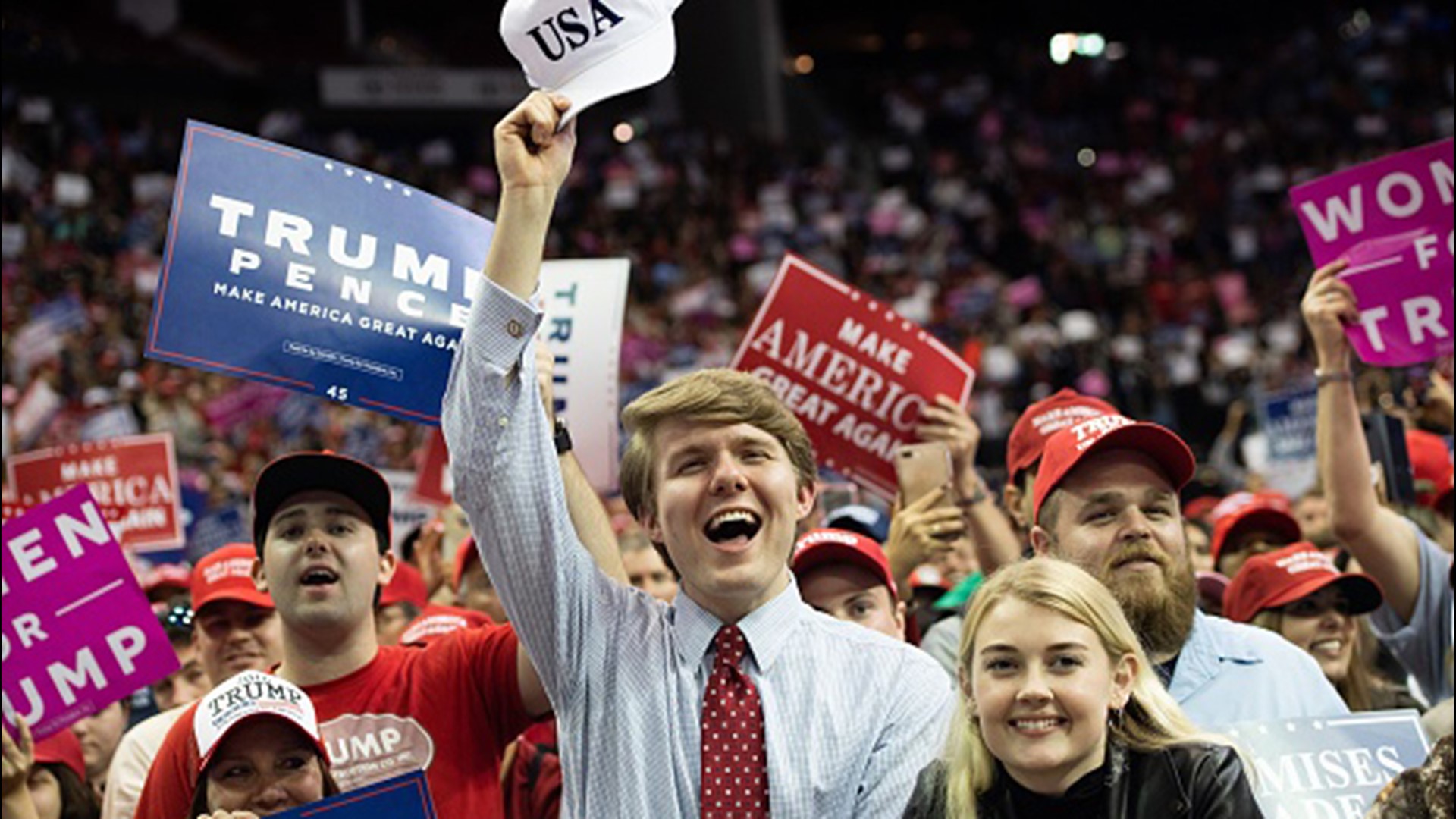 LIVE BLOG: Trump revs up large crowd at Toyota Center | 9news.com