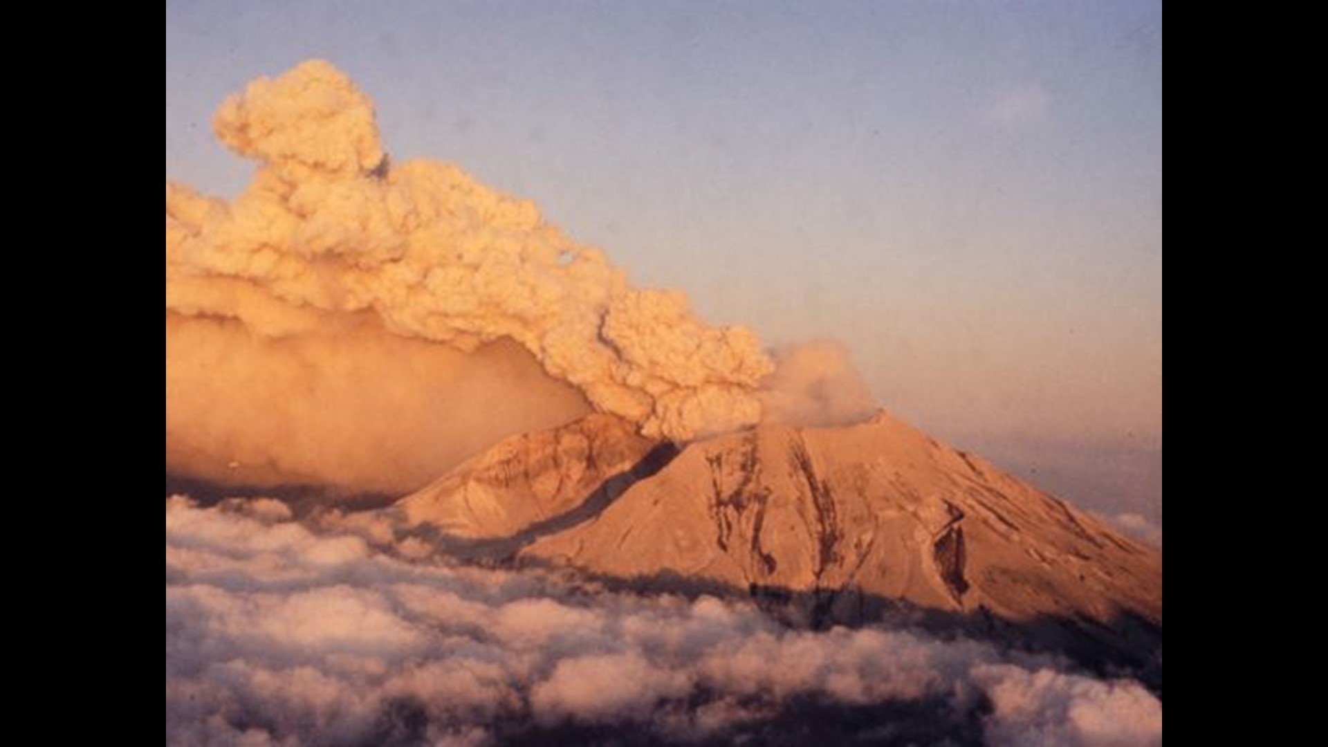 Mount St. Helens eruption: Never-before-published photos | 9news.com