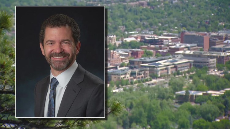 Denver Broncos' home sellout streak continues even with no fans | 9news.com