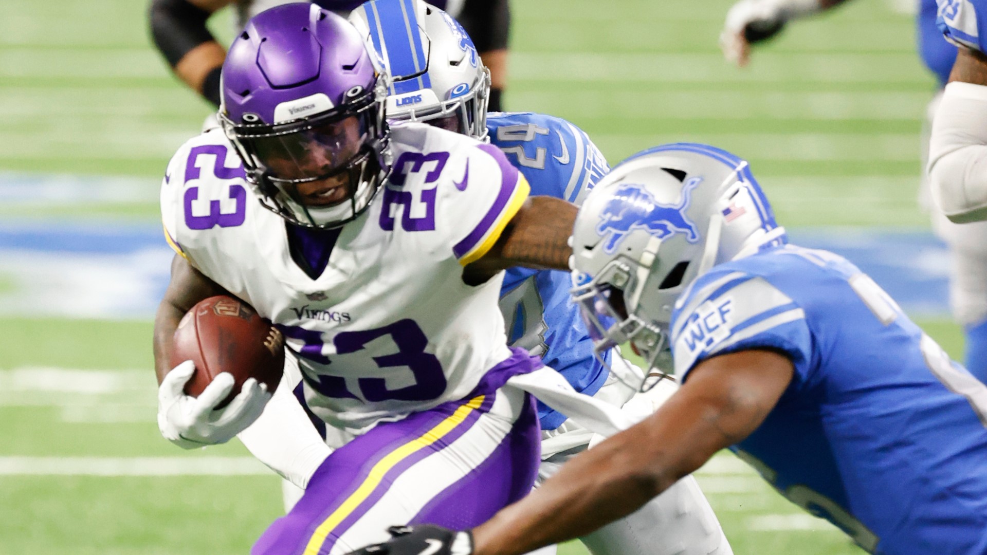 Broncos reach two-year agreement with running back Michael Boone ...