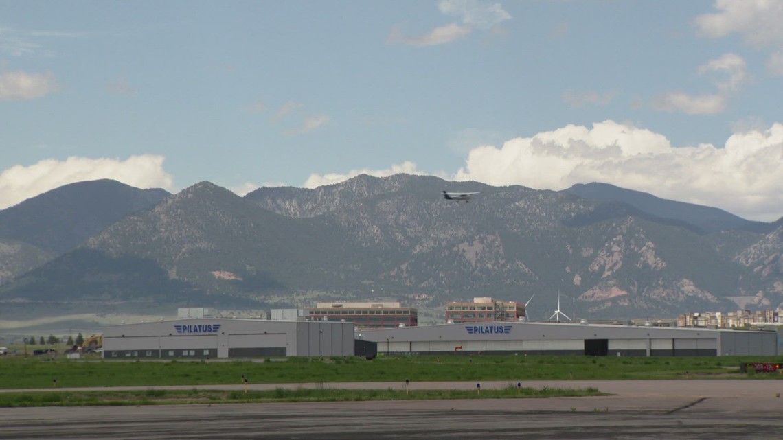 Air tanker base opens to fight wildfires | 9news.com