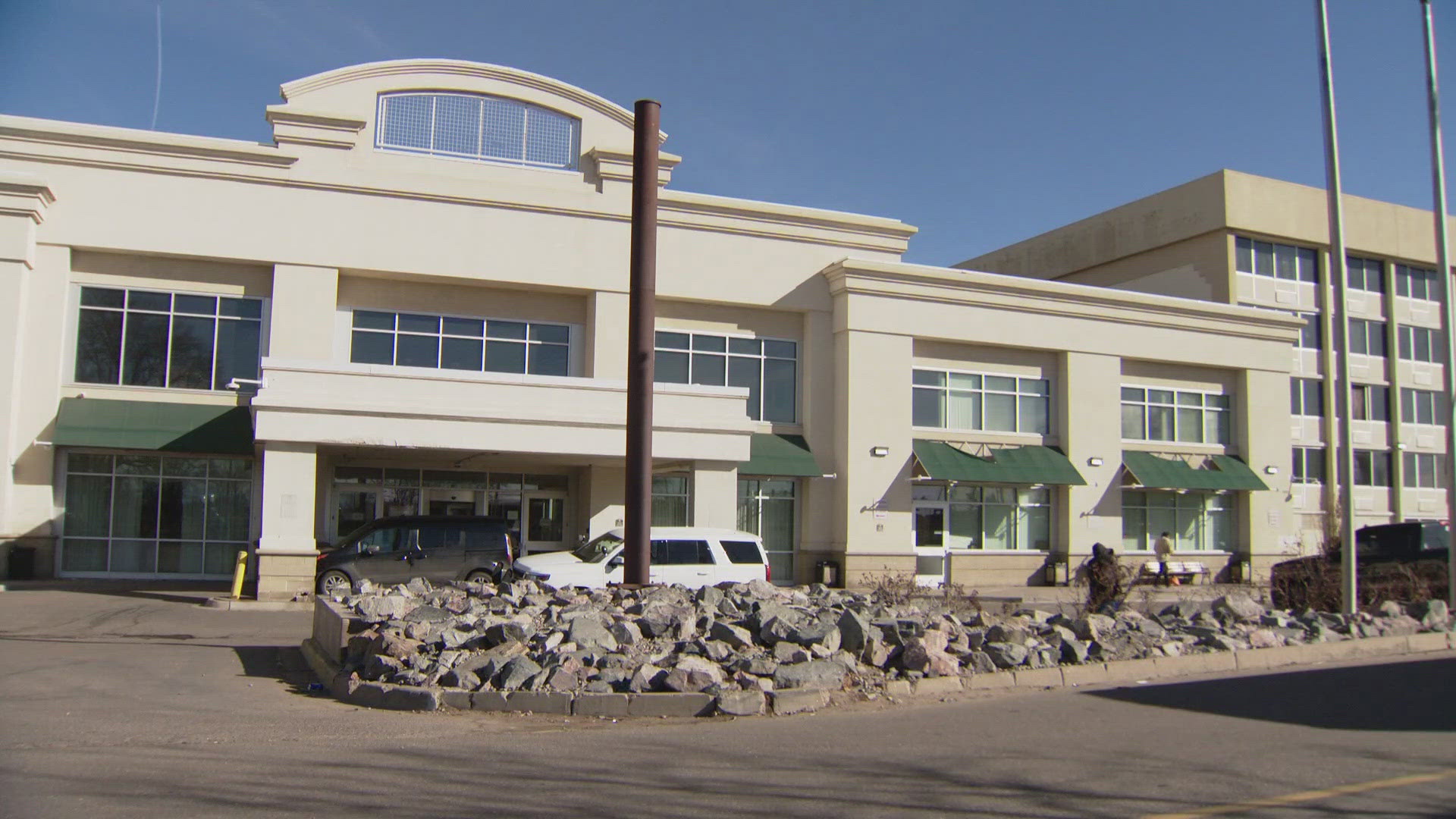 As temperatures plunge, one of Denver's largest emergency shelters ...