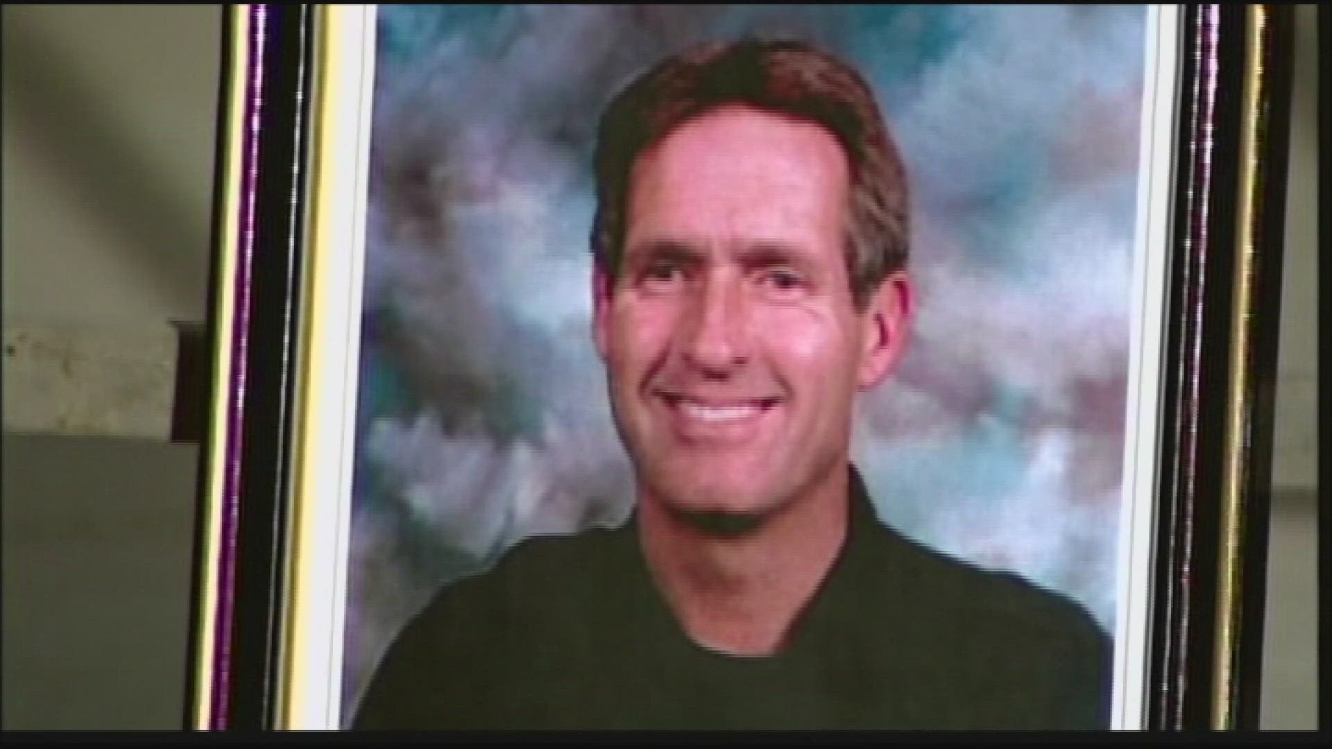 Aurora officer's murder files found at retired detective's home | 9news.com