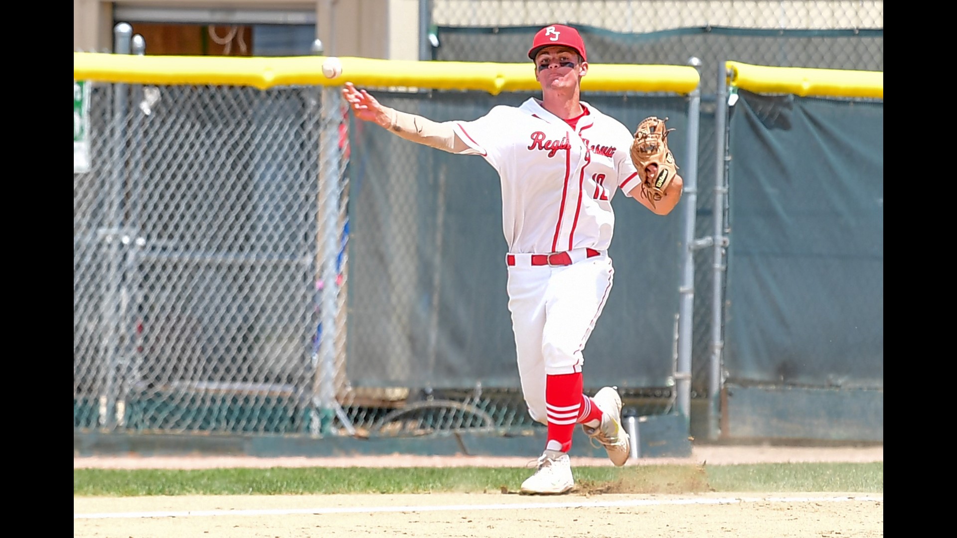 Regis Jesuit wins 5A baseball championship | 9news.com